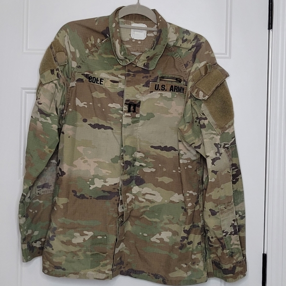 U.S. Army | Shirts | Us Army Combat Long Sleeve Button Up Medium | Poshmark